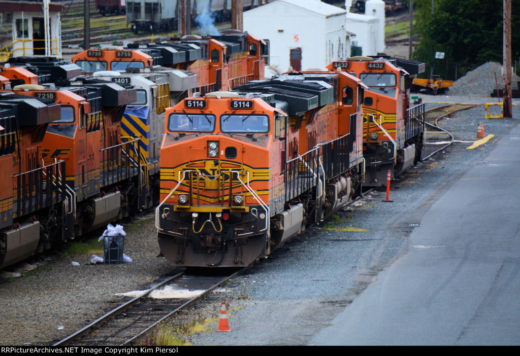 BNSF 5114